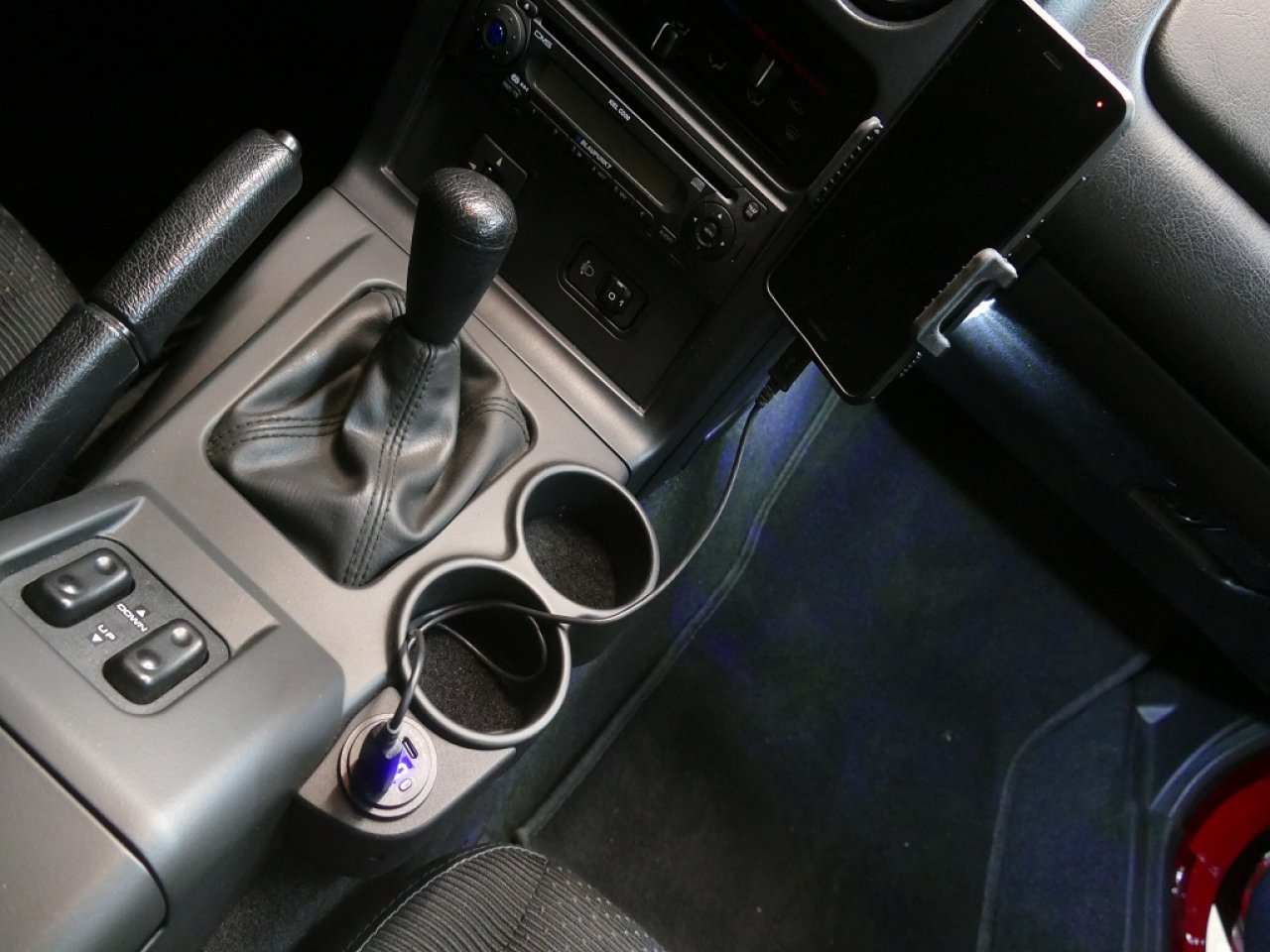 MX-5 Universal Cell Phone Mount with lighting