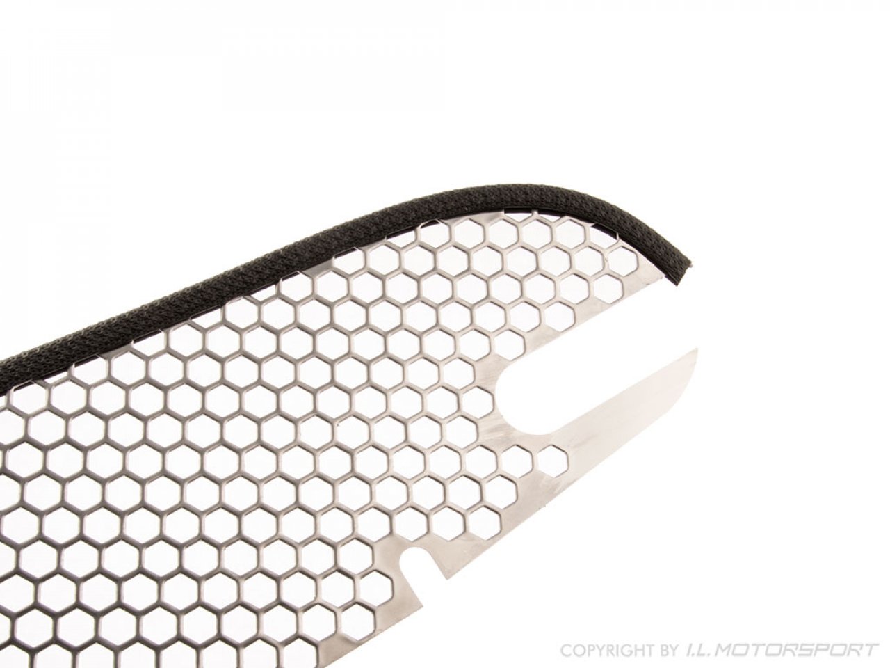 MX-5 Radiator Grill "elongated hexagonal holes"